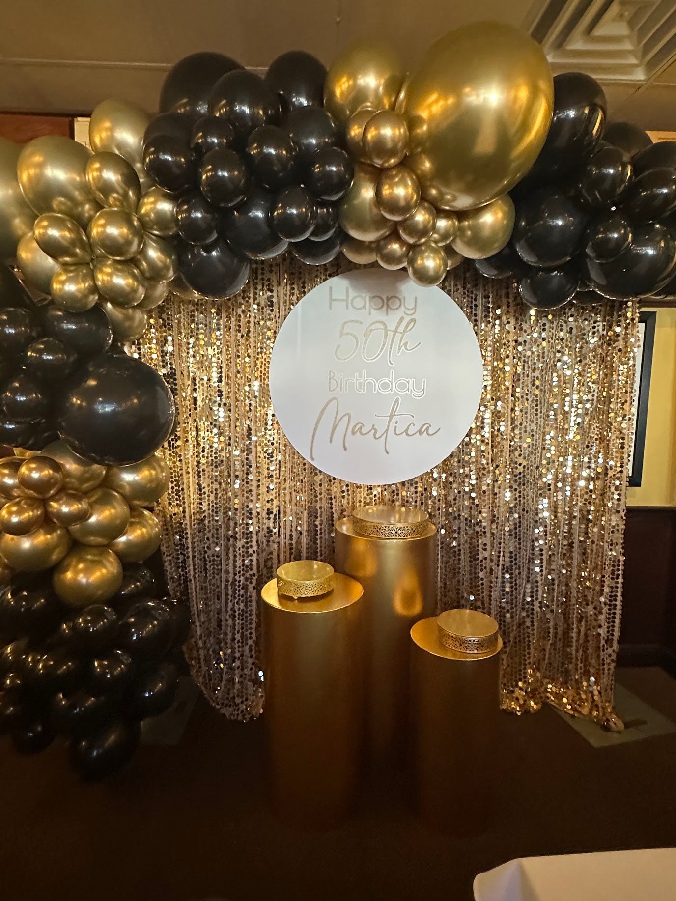 8x8 Shimmer Curtain Backdrop with Balloon Garland and Custom signage ...